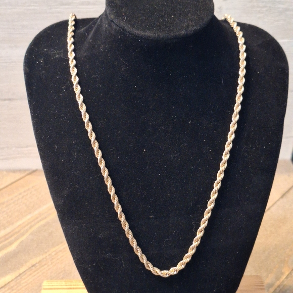 unbranded | Jewelry | Vintage 4k Gold Plated Twisted Chain Necklace ...